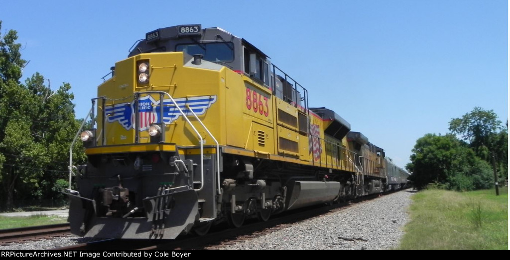 UP 8863 leads the RBBX Red Circus Train at Tomball, TX